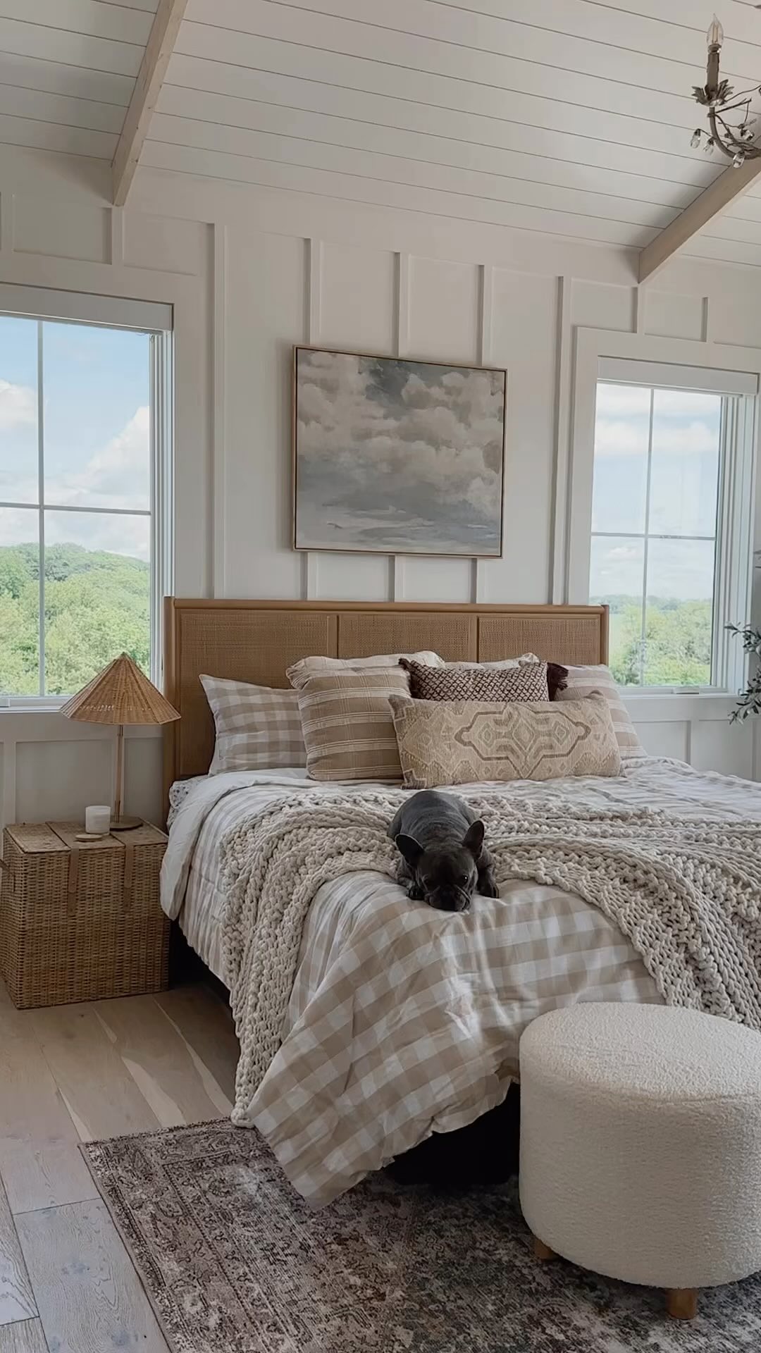 Preview | Foyer shiplap complete